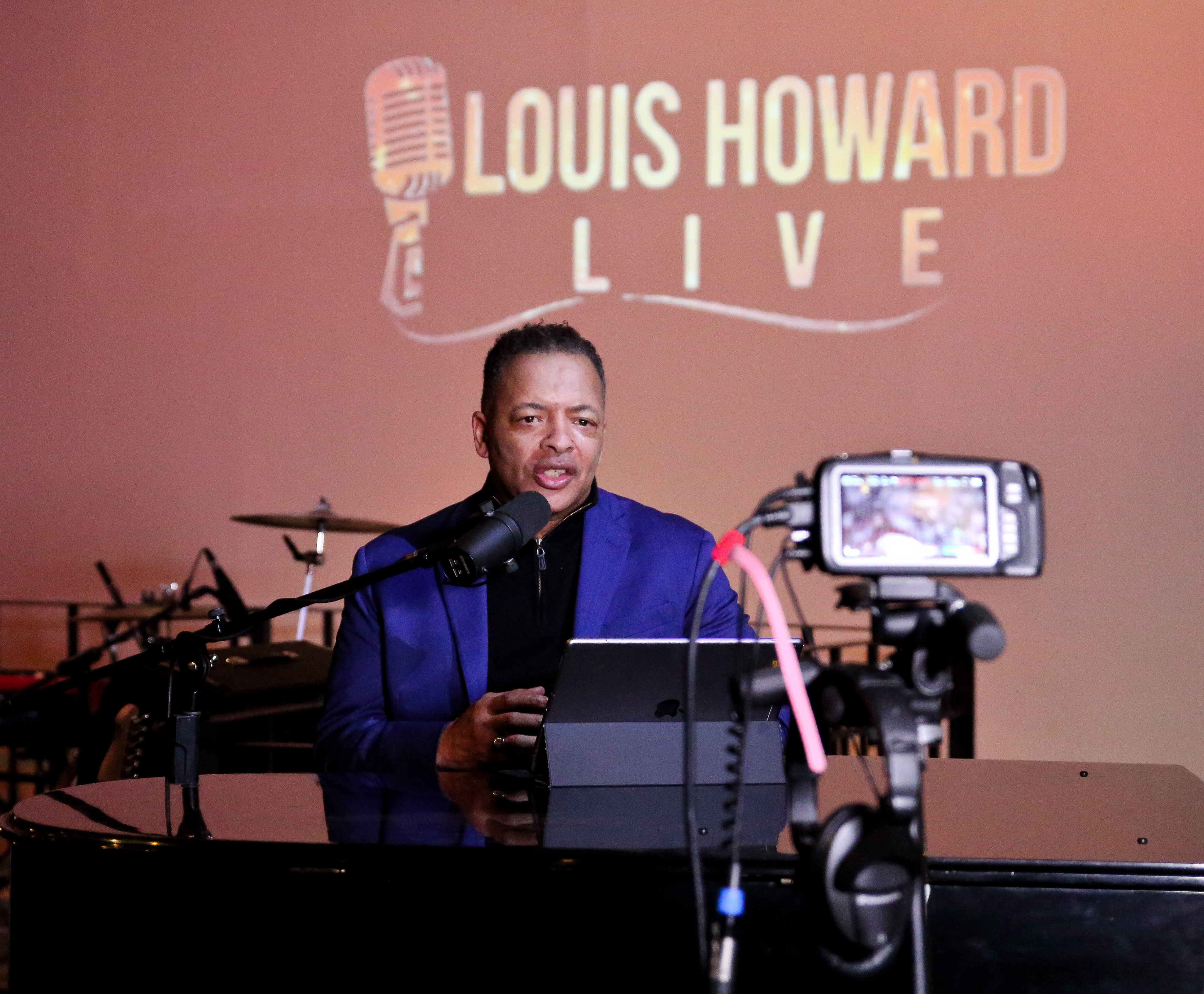 About Louis Howard